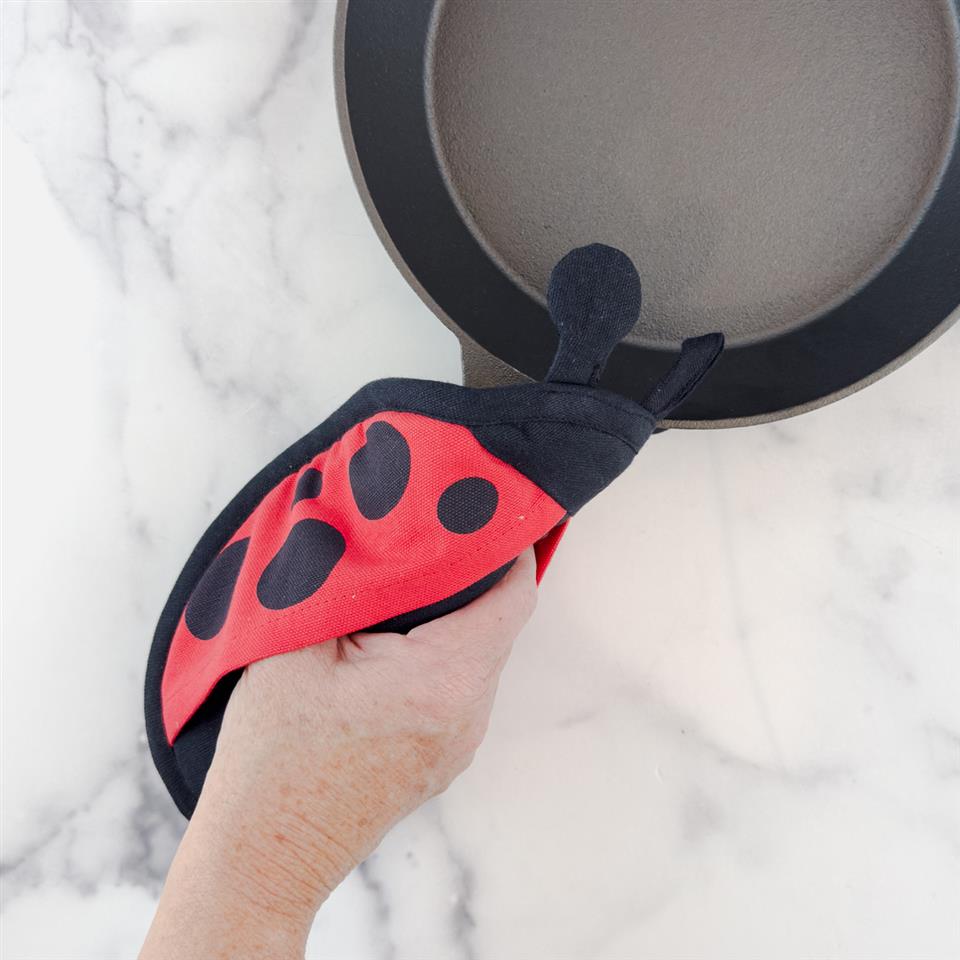 Ladybug Pot Holder – PaulaDeenShop.com